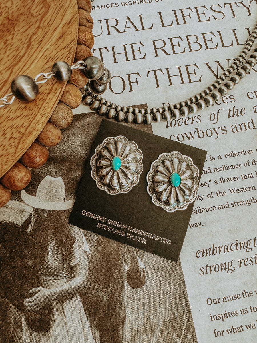 Kaisie Concho – Just Peachy Double Wide Designs